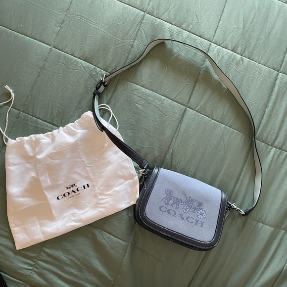 Coach | Bags | Coach Saddle Crossbody Bag With Horse And Carriage ...